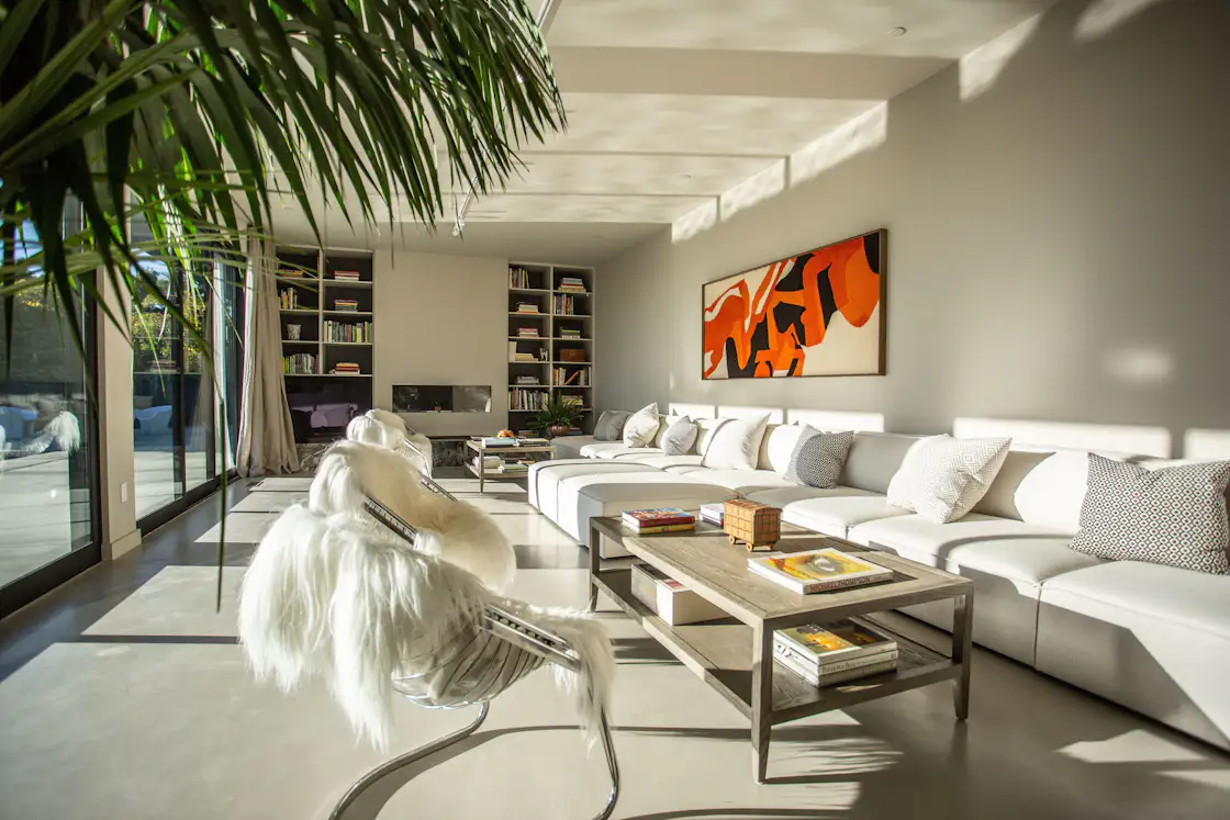 Photo 3 of 10 in A 1960s Hal Levitt-Designed Home in Beverly Hills ...