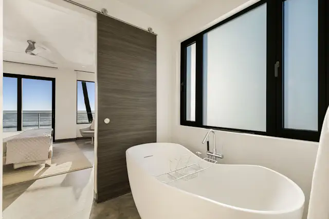 Bryan Cranston’s Three Palms Residence - Dwell