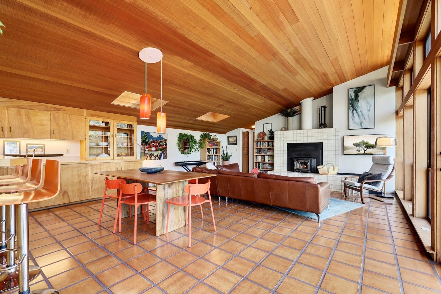 A Passive Solar Home Built Into the Hillside Asks $610K in Northern ...