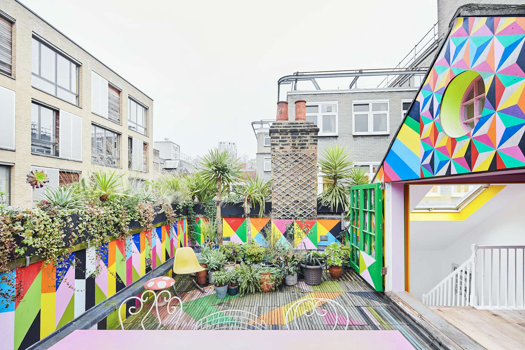 Photo 13 of 15 in The Wildly Colorful Home of Designer Morag Myerscough ...