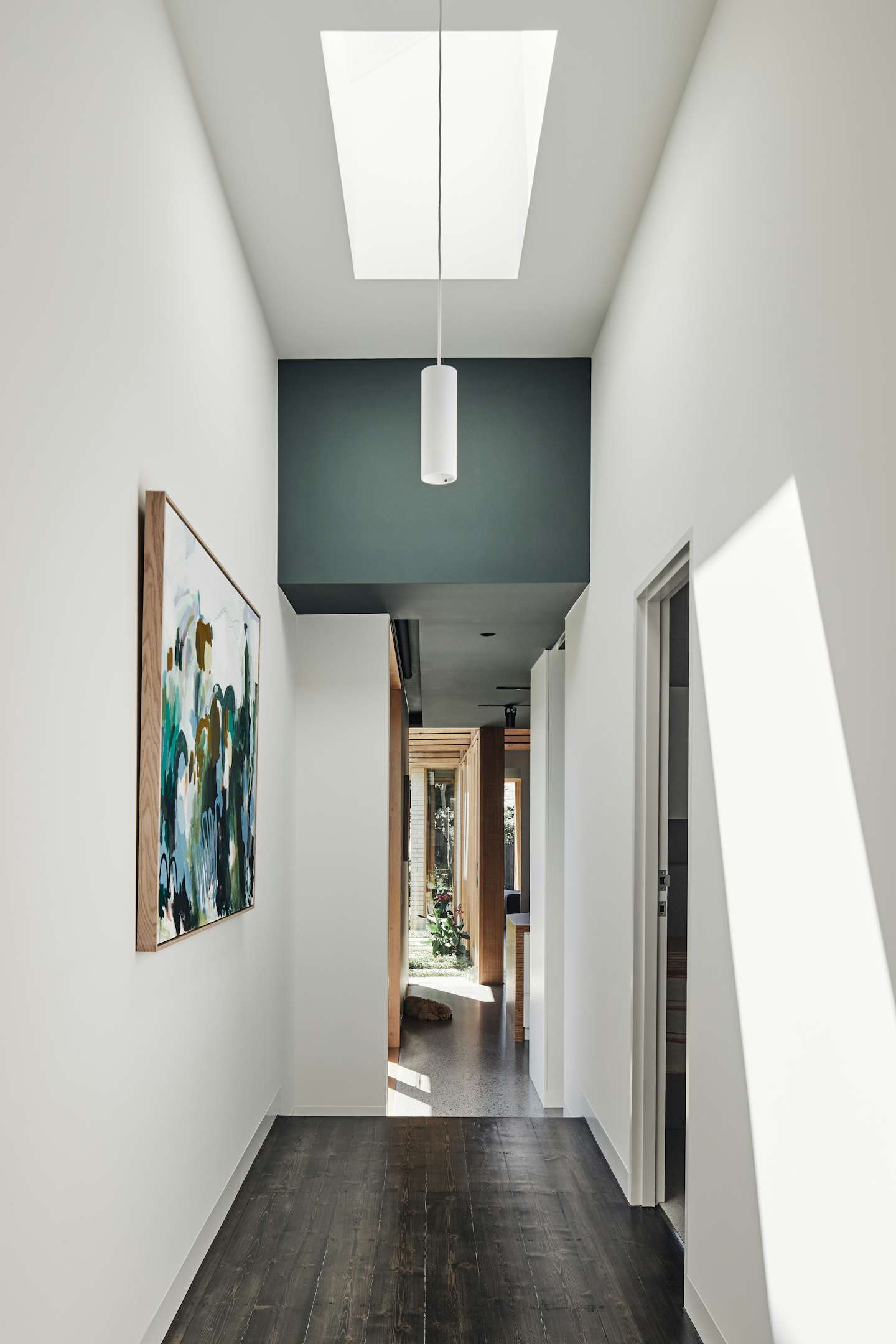 Photo 3 of 10 in A Rippling Ceiling Angles for Light in a Melbourne ...