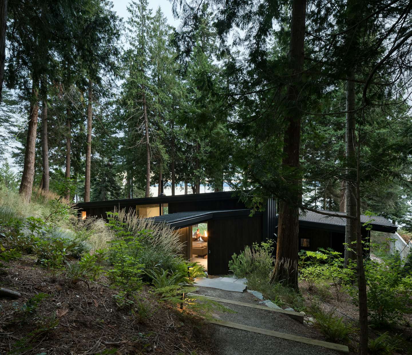 Halfmoon Bay Cabin by Frits de Vries Architect - Dwell