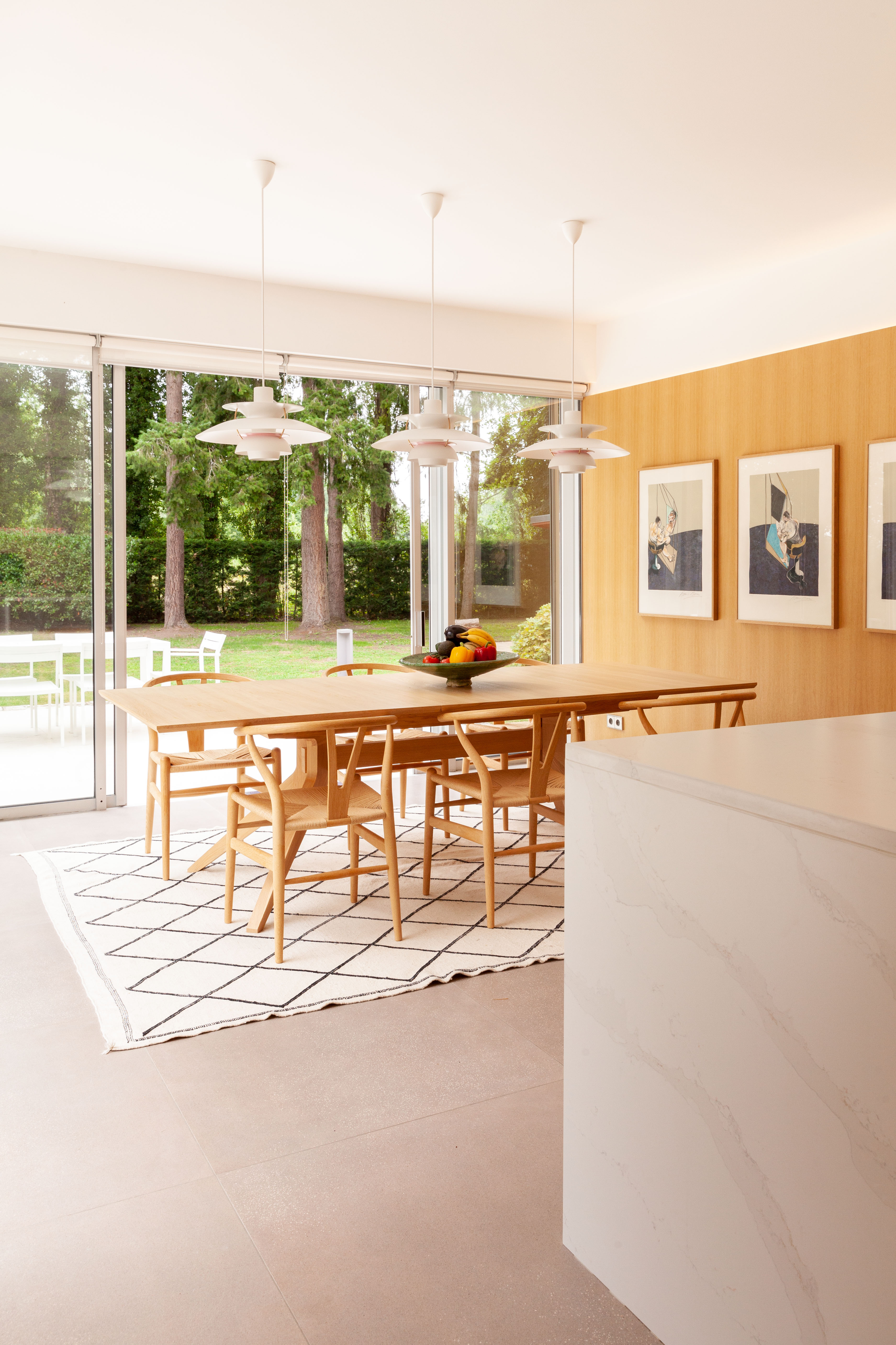 Dwell bar table store