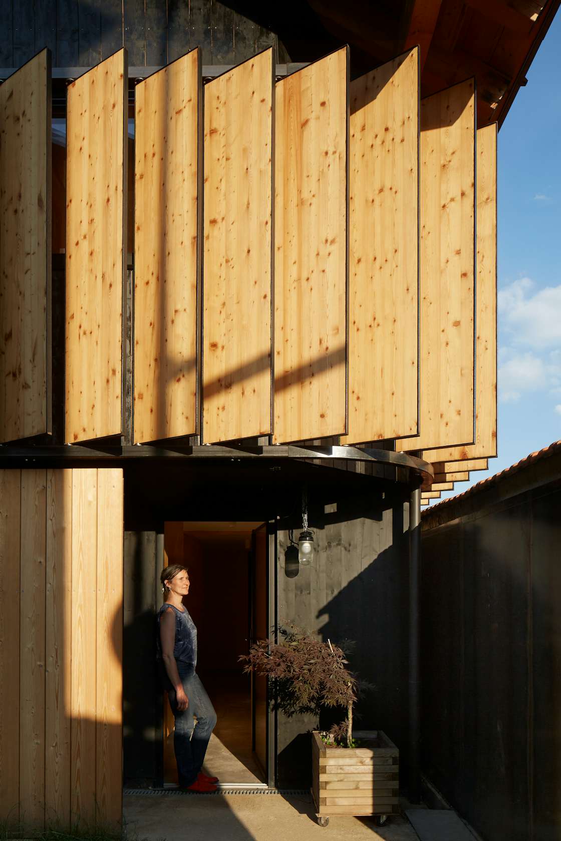 Photo 2 of 15 in An Eccentric Facade Turns Heads at This House Outside ...