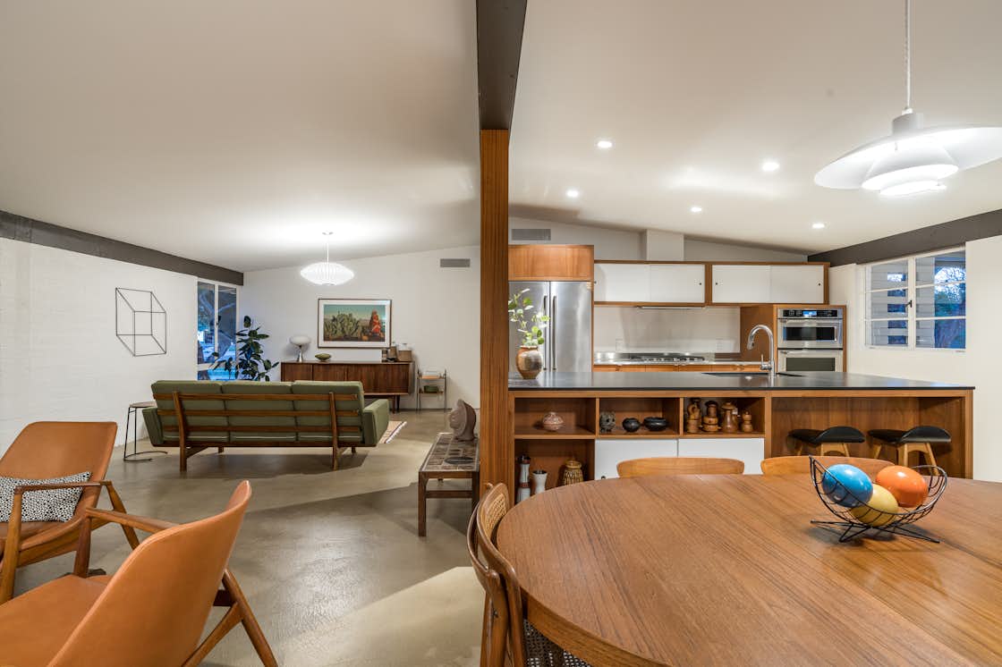 A Signature Midcentury Modern by Architect Ralph Haver Seeks $1.1M in ...