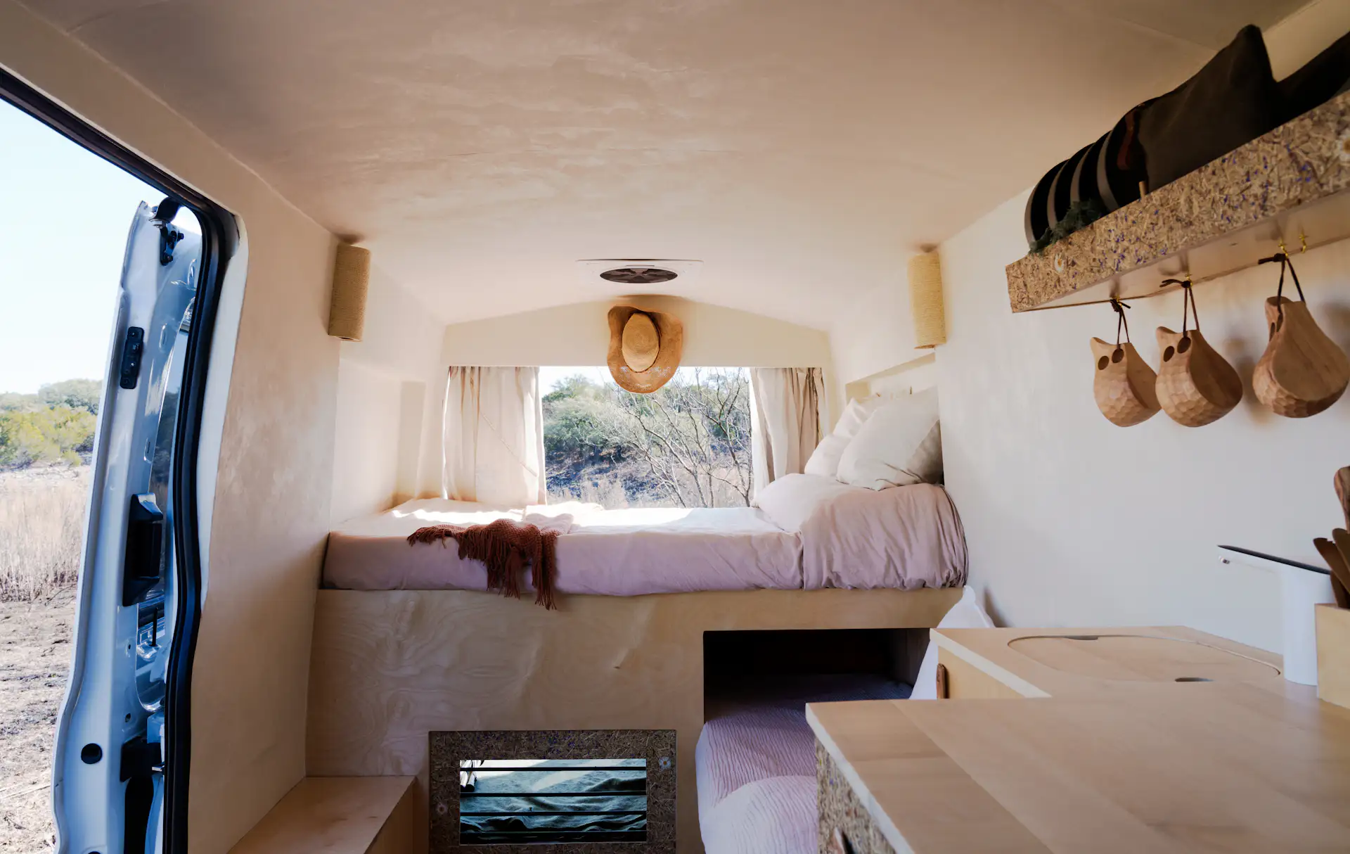 Campers & Trailers: Design and ideas for modern homes & living