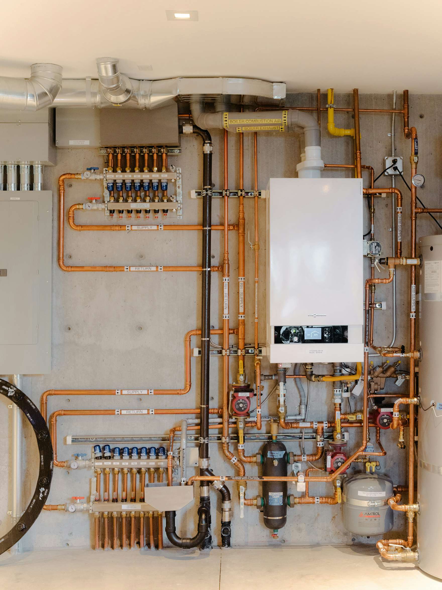 Photo 10 of 13 in A Seattle Inventor’s Home Does Double Duty as a ...