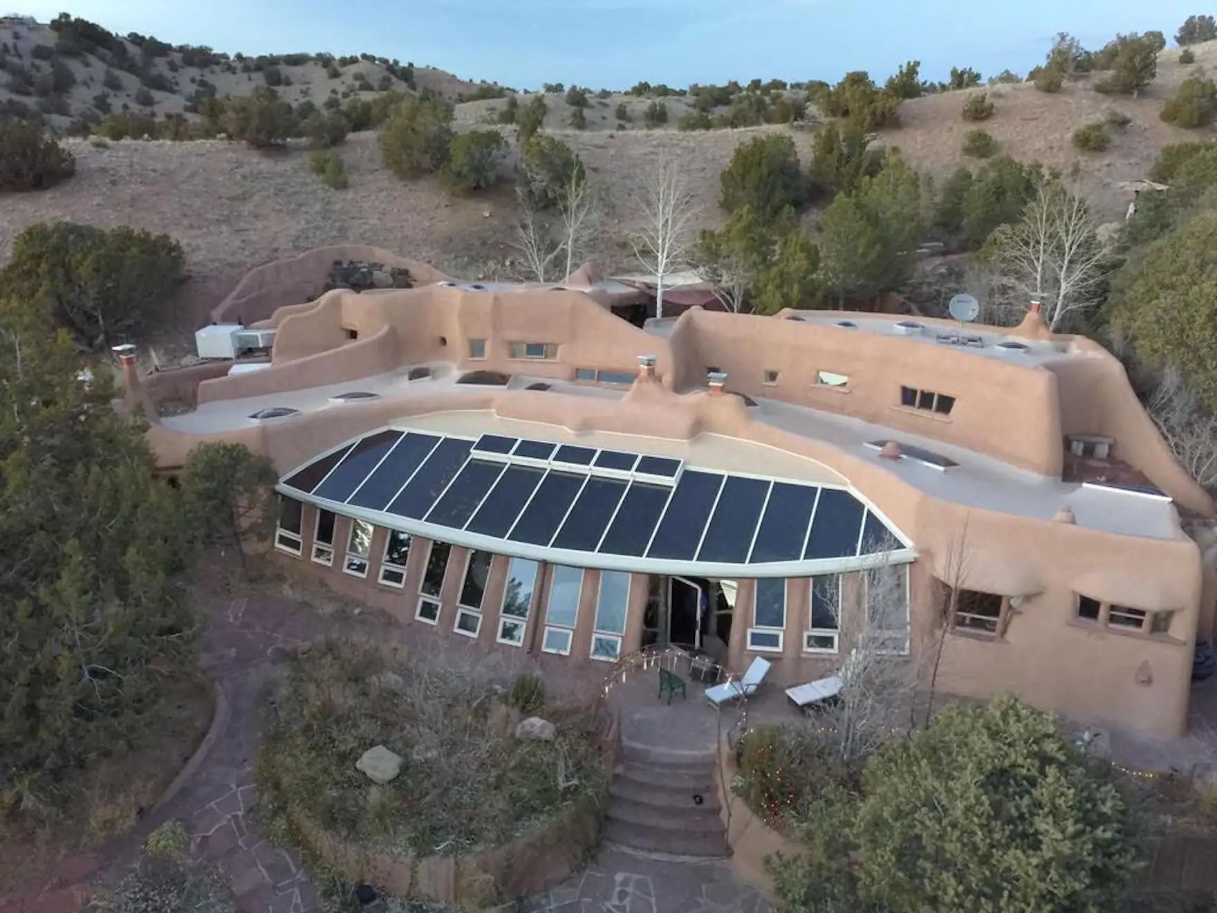 Photo 2 of 18 in An Earthship-Inspired Desert Home Asks $3.5M in Santa ...