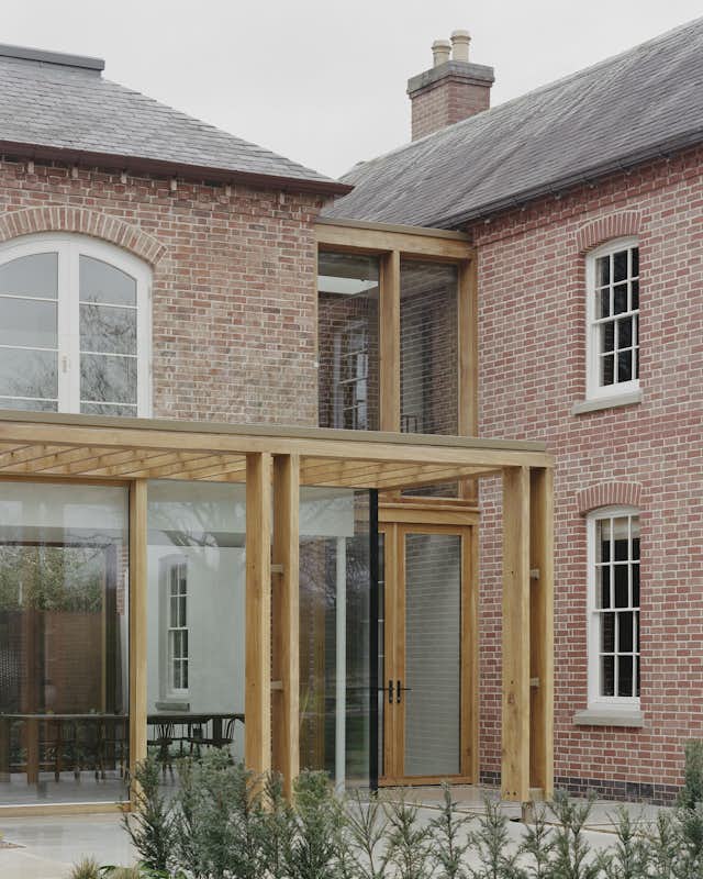 Photo 14 of 14 in A Glass Extension Enlivens an Old Georgian-Style Home ...