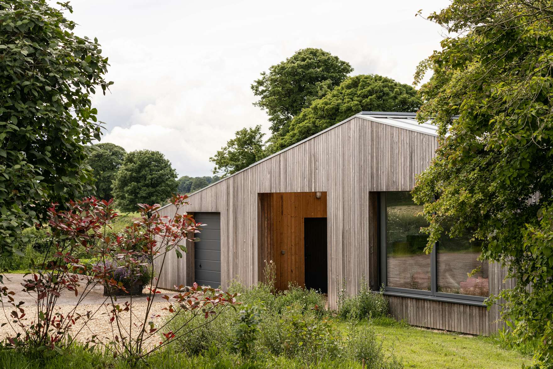 Photo 1 of 19 in The British Countryside Is Calling in This Tranquil $2 ...