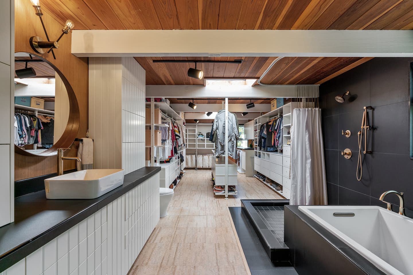 Photo 14 of 19 in The Largest Eichler in the East Bay Lists for $2.65M ...