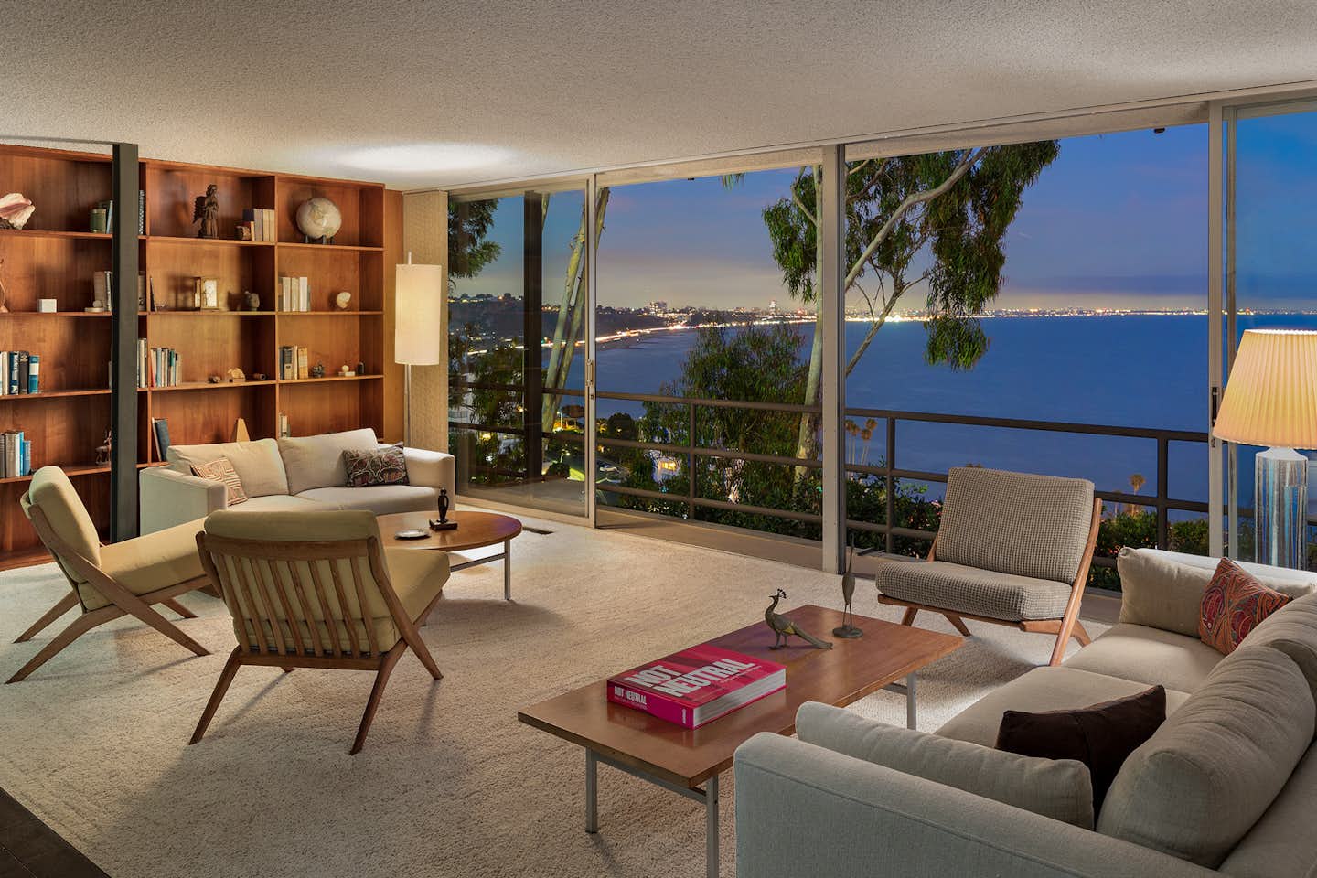 Photo 4 of 16 in An Iconic Midcentury Home by Pierre Koenig Seeks $4.5M ...