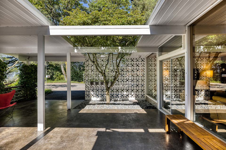 Dwell Homes Real Estate: Design and ideas for modern living