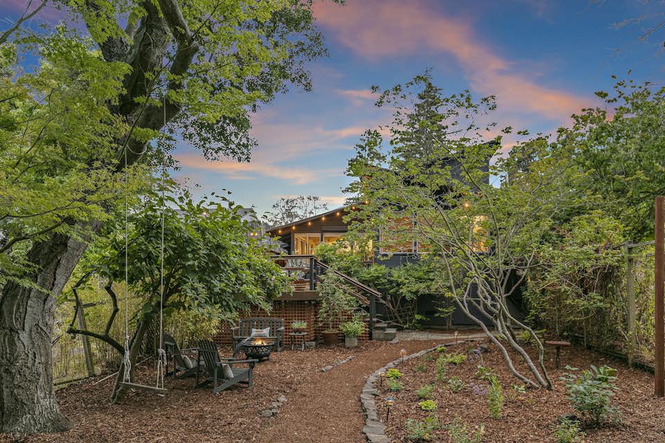 Photo 13 of 13 in This $849K Bay Area Midcentury Will Greet You With ...