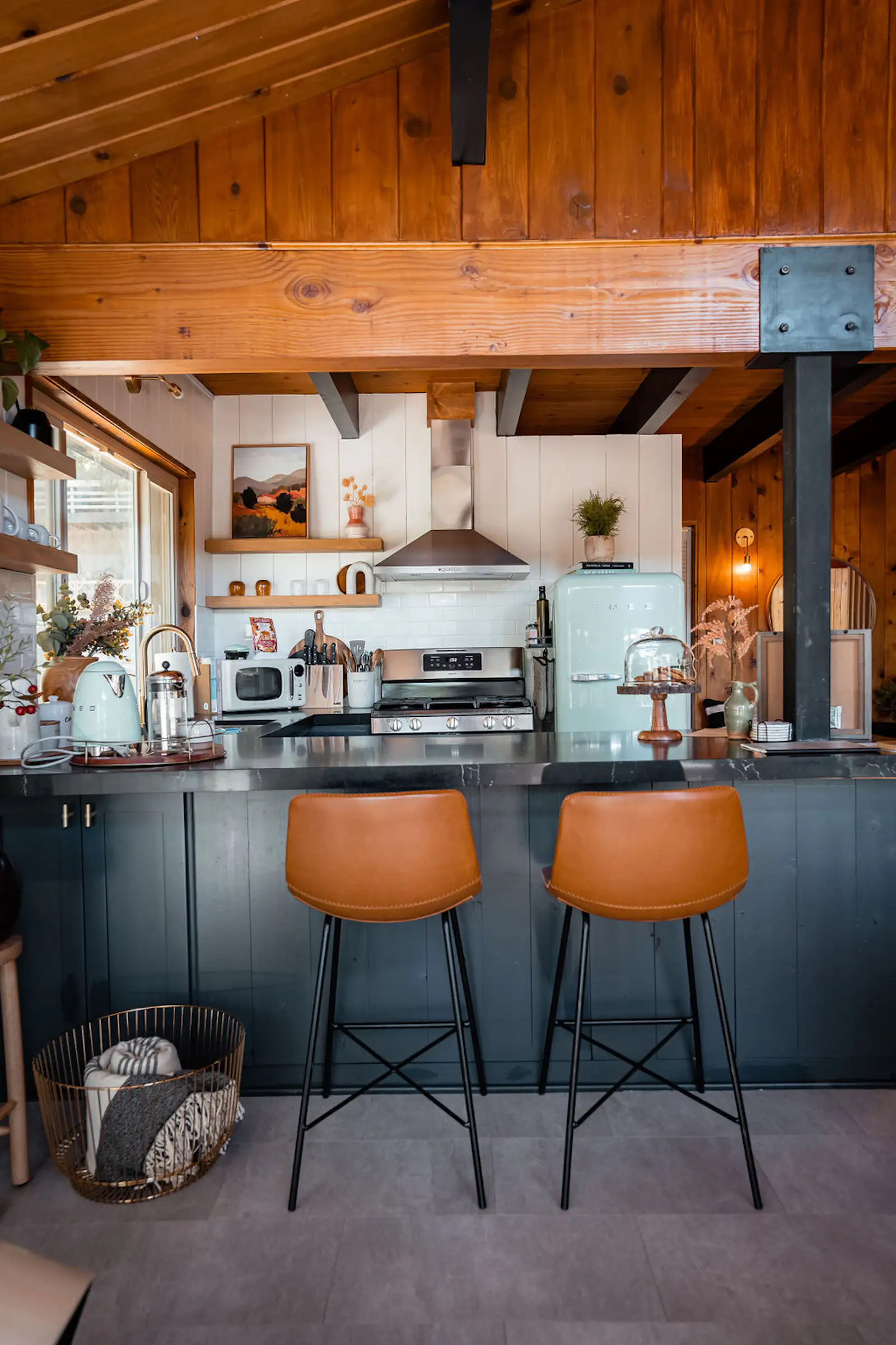 A Cozy Cabin in Southern California Conceals a Screening Room Fit for ...