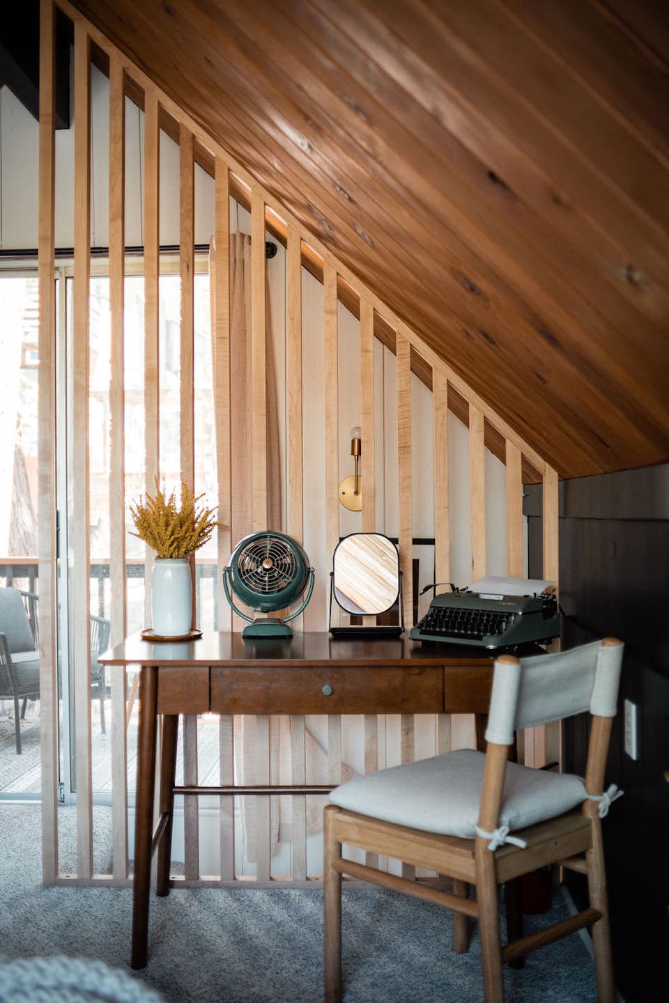 Photo 13 of 17 in A Cozy Cabin in Southern California Conceals a ...