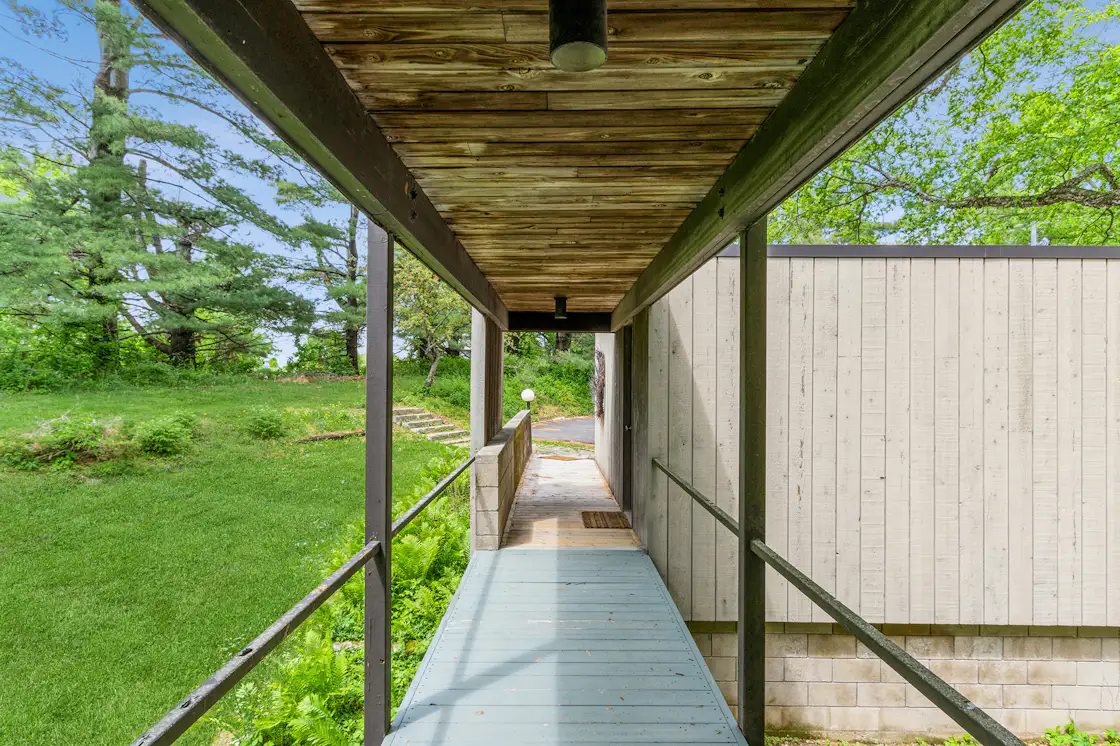 You Can Own an Award-Winning Midcentury Home in the Rolling Hills of ...