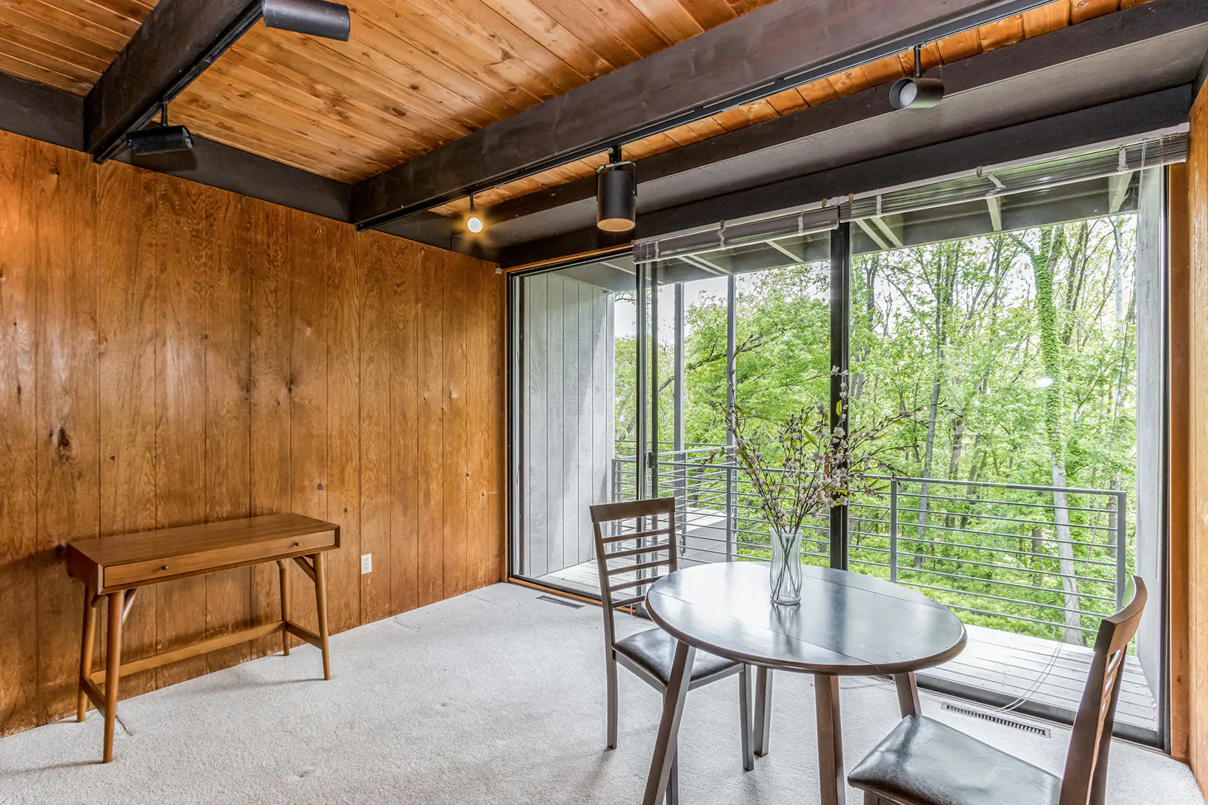 You Can Own an Award-Winning Midcentury Home in the Rolling Hills of ...