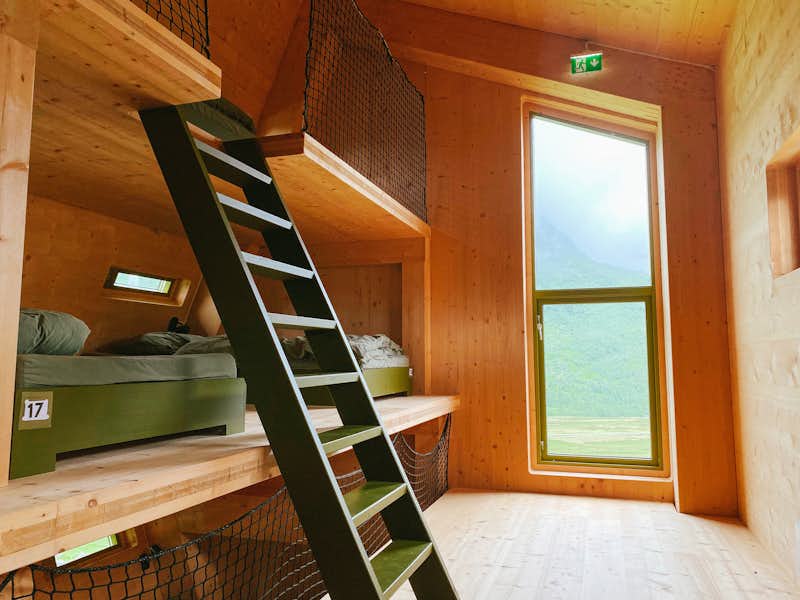 One Night In Snøhetta’s Remote Hiking Cabin In the Norwegian Wilderness ...