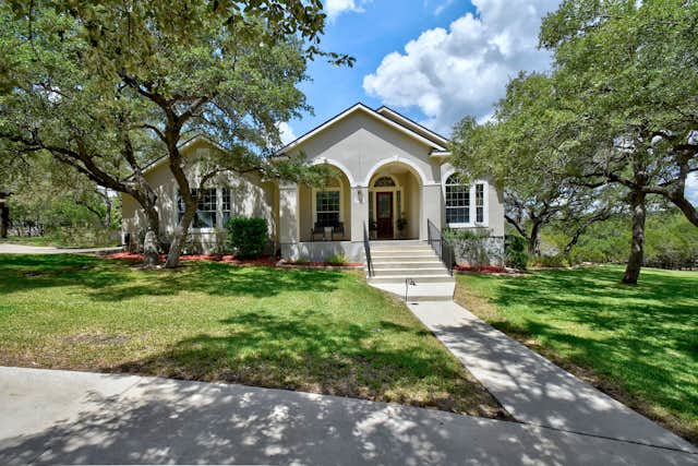 Inside the Unassuming Texas Home That Just Happens to Have a Natural ...