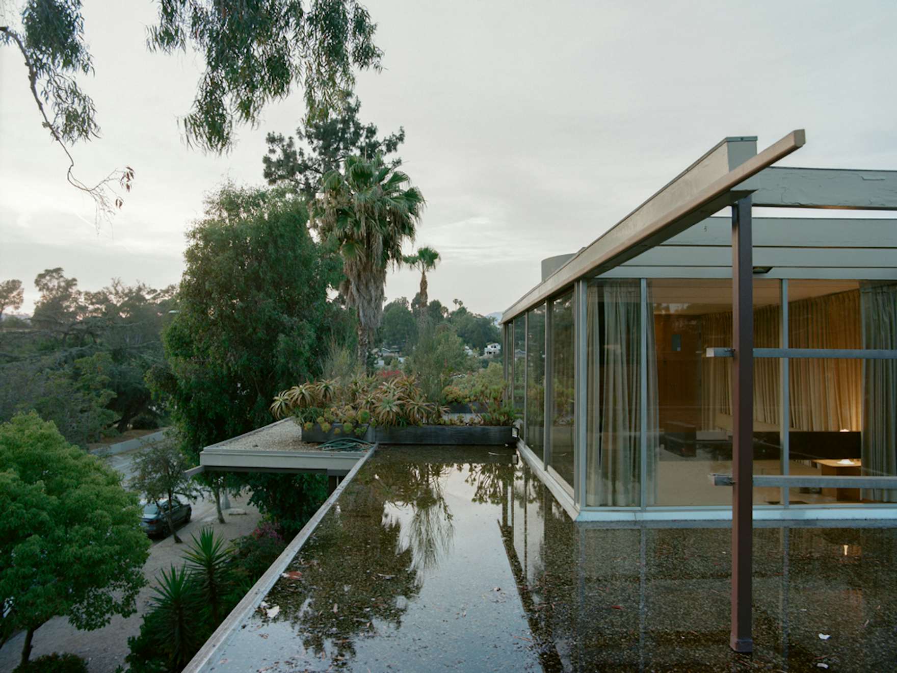 Photo 15 of 15 in Step Inside Richard Neutra’s VDL House—From the ...