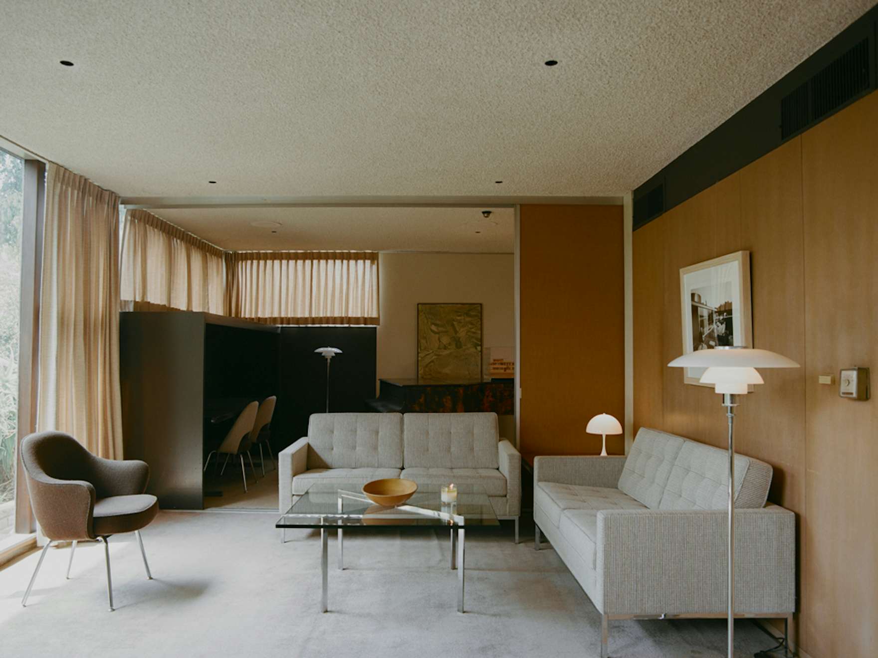 Step Inside Richard Neutra’s VDL House—From the Comfort of Your ...