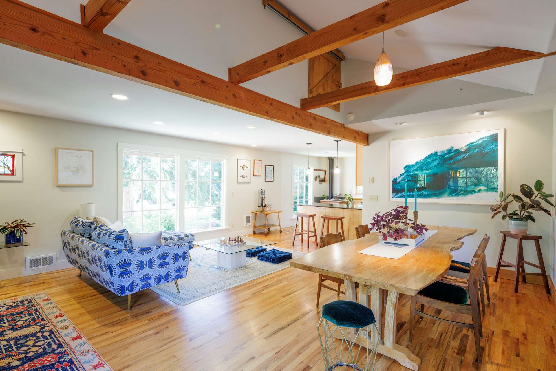 Photo 4 of 11 in A Mother-Daughter Design Duo List a Dreamy Home in the ...