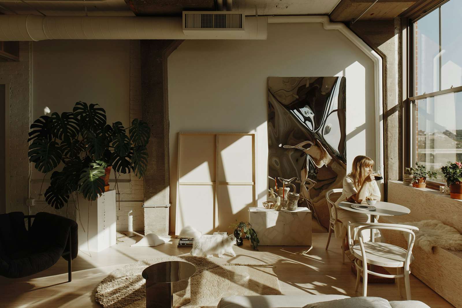 Photo 5 of 16 in An Architect Couple Give a Loft in a Former Light Bulb ...