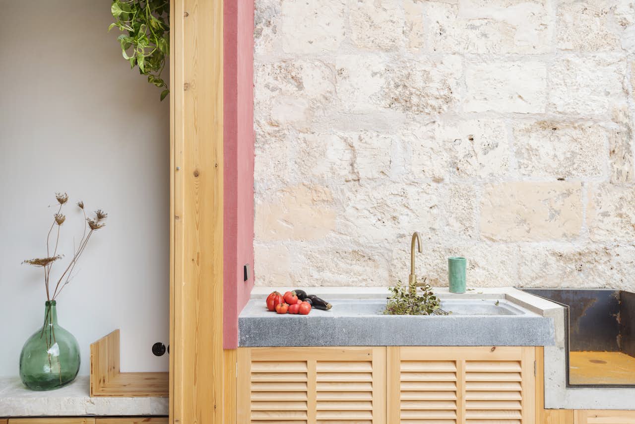 Photo 8 of 16 in Marés Stone Meets Playful Color at This Apartment ...