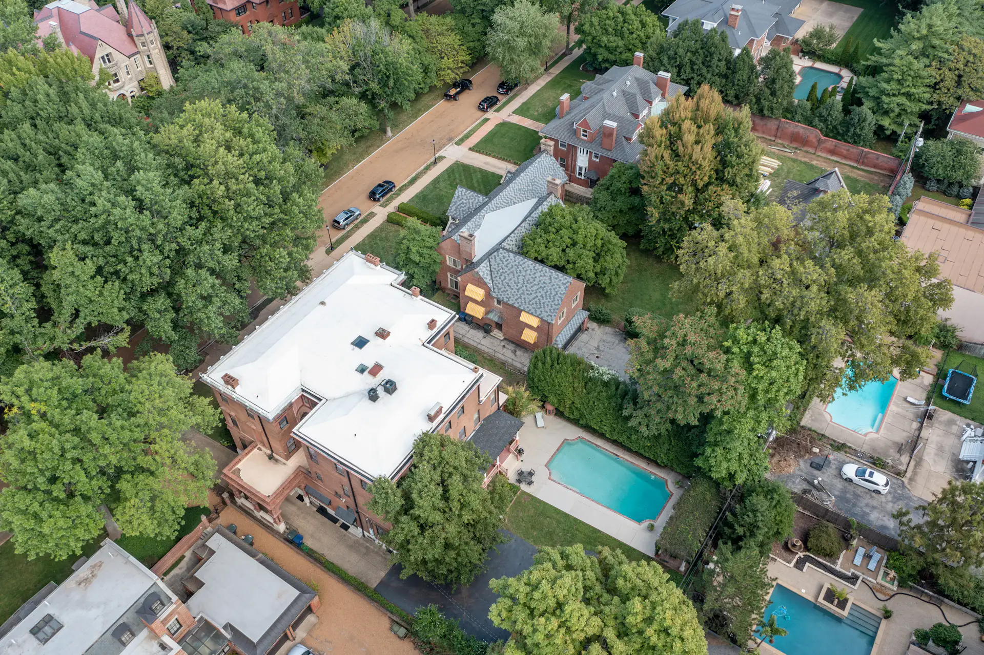 Photo 11 of 11 in Here’s Your Chance to Own the Nabisco Mansion—But It ...