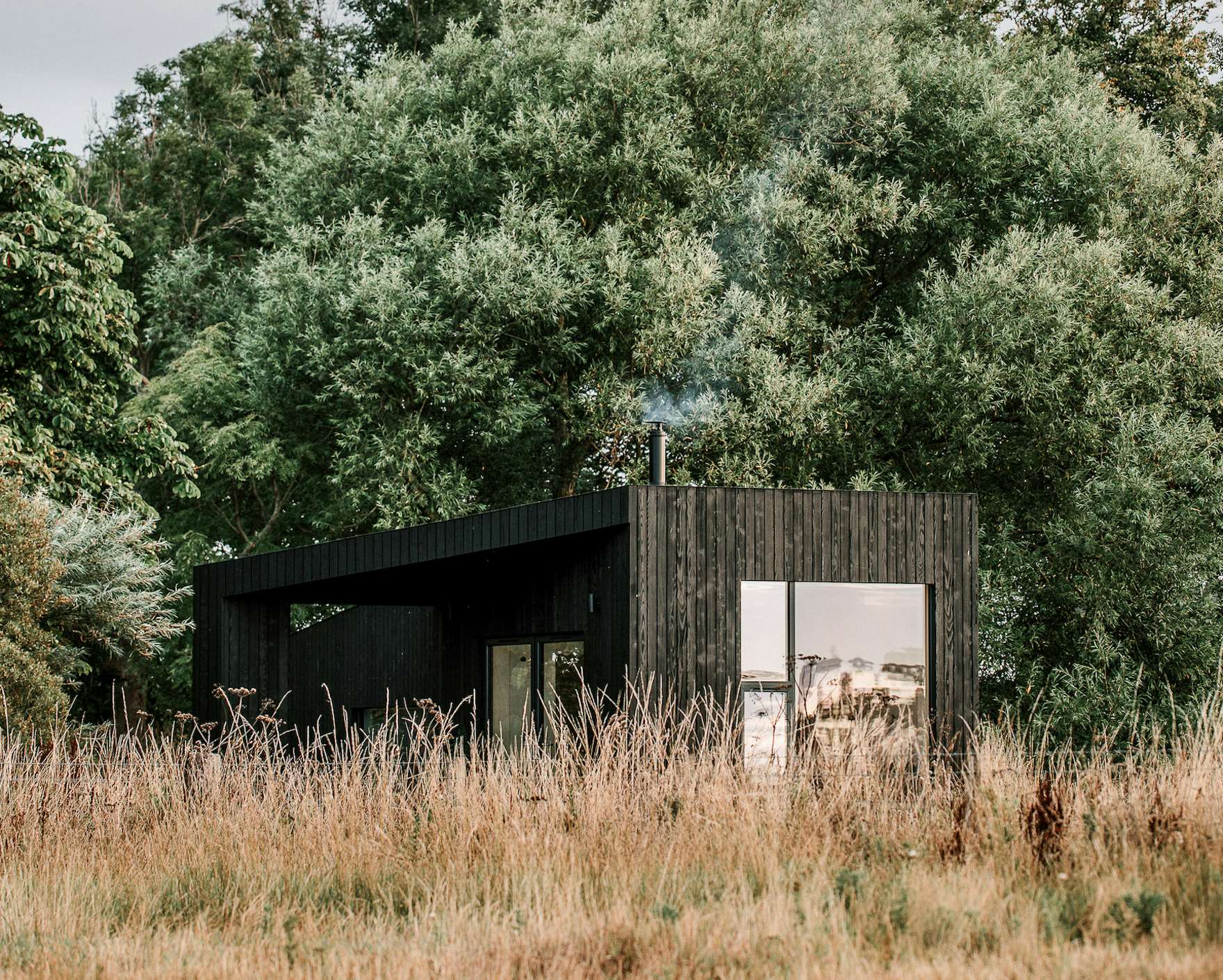 Photo 1 of 12 in These Beach Shack–Inspired Prefabs Along U.K.’s North ...