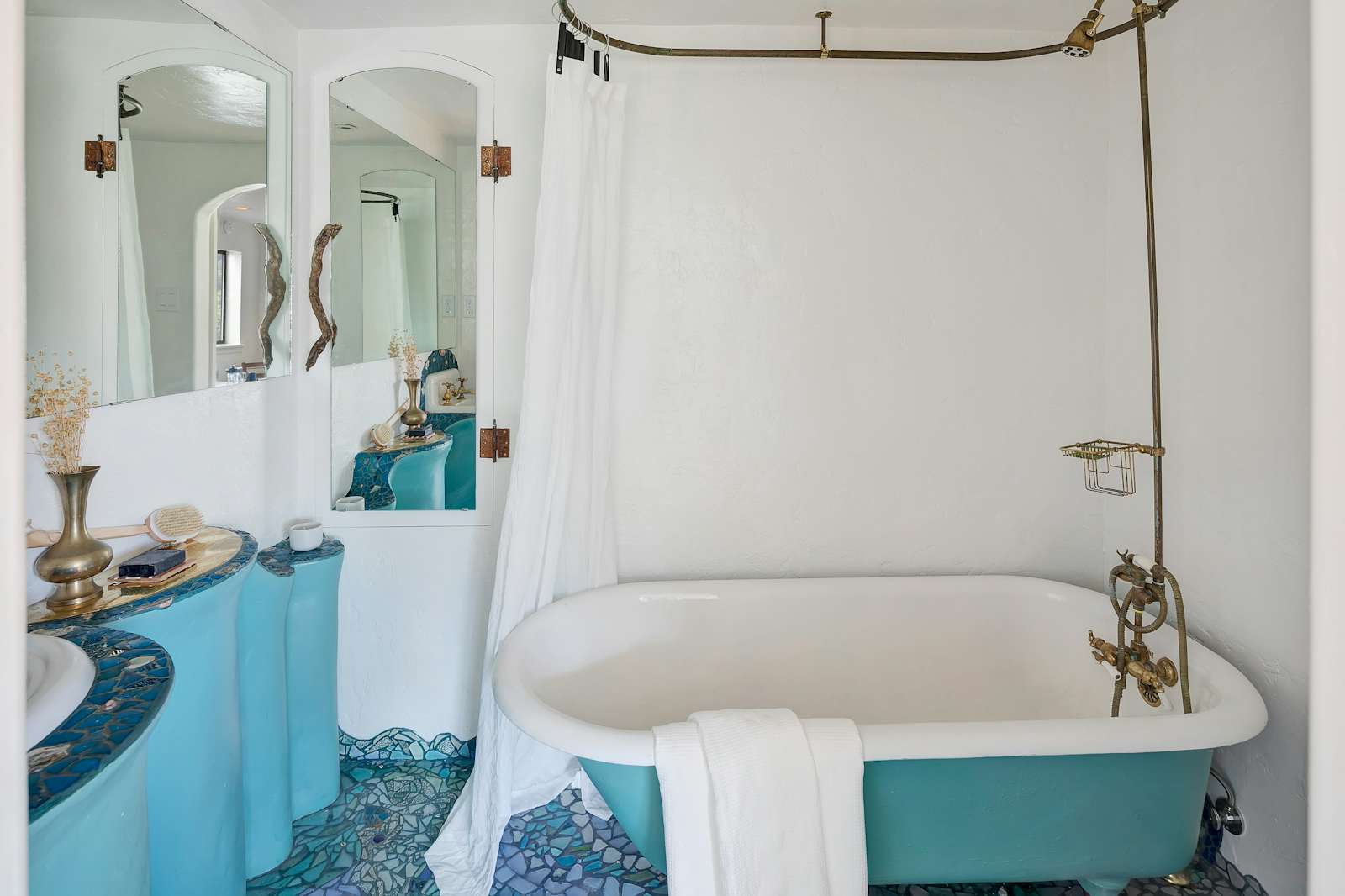 A Marin Midcentury With Mount Tamalpais Views Lists for $1.5M - Dwell