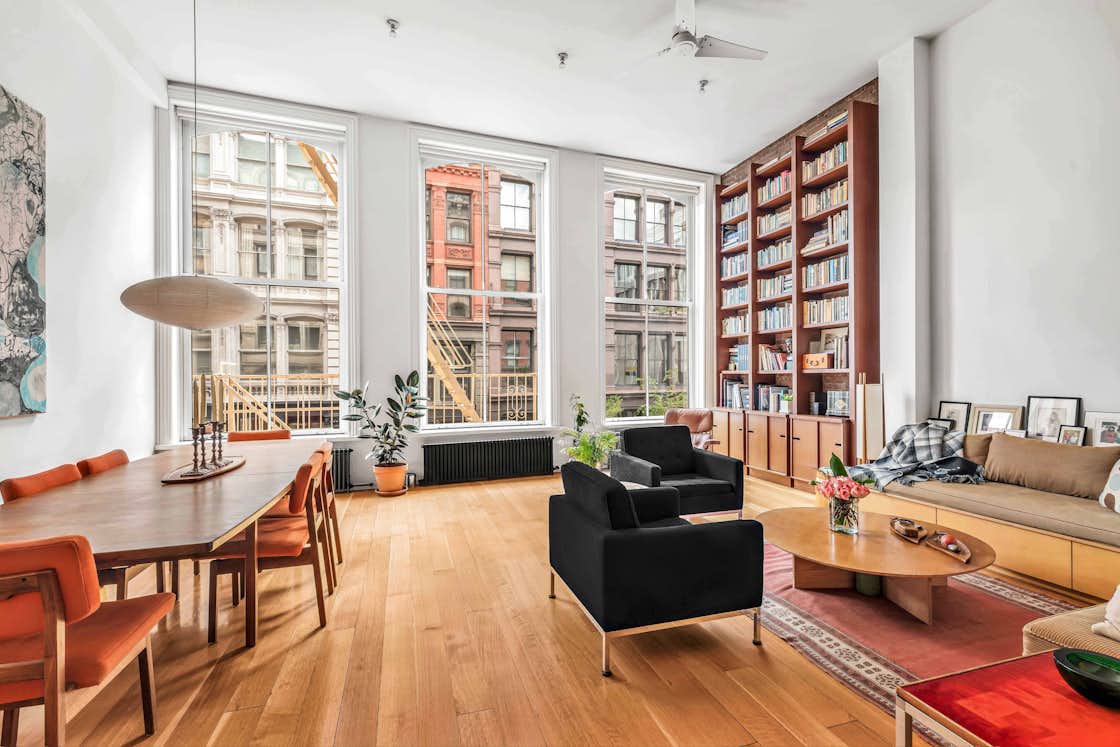 Photo 5 of 11 in This Light-Filled SoHo Loft Has Soaring Interiors—and ...