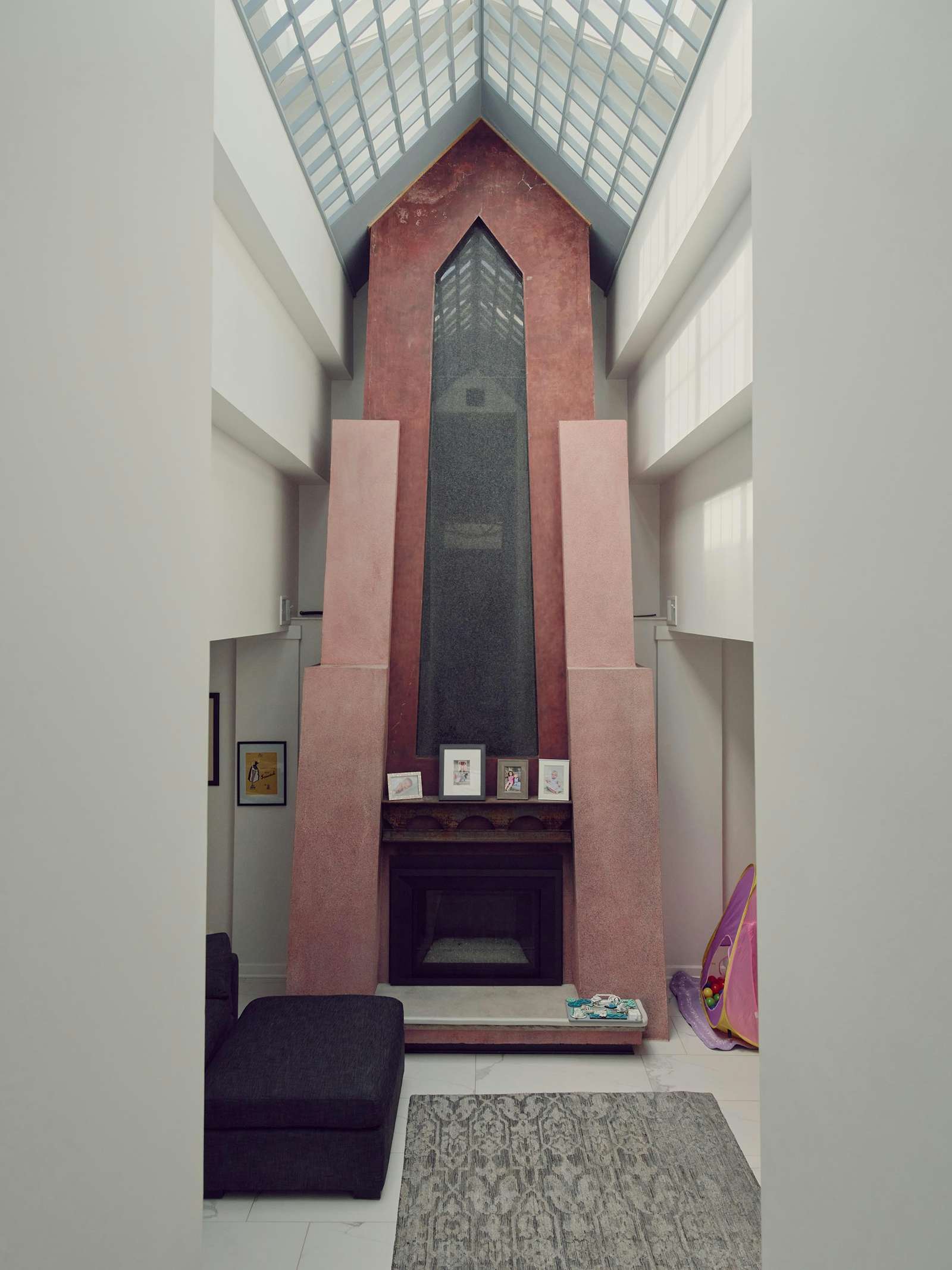 Photo 10 of 15 in A New Jersey Home With a Postmodern Past Is Covered ...