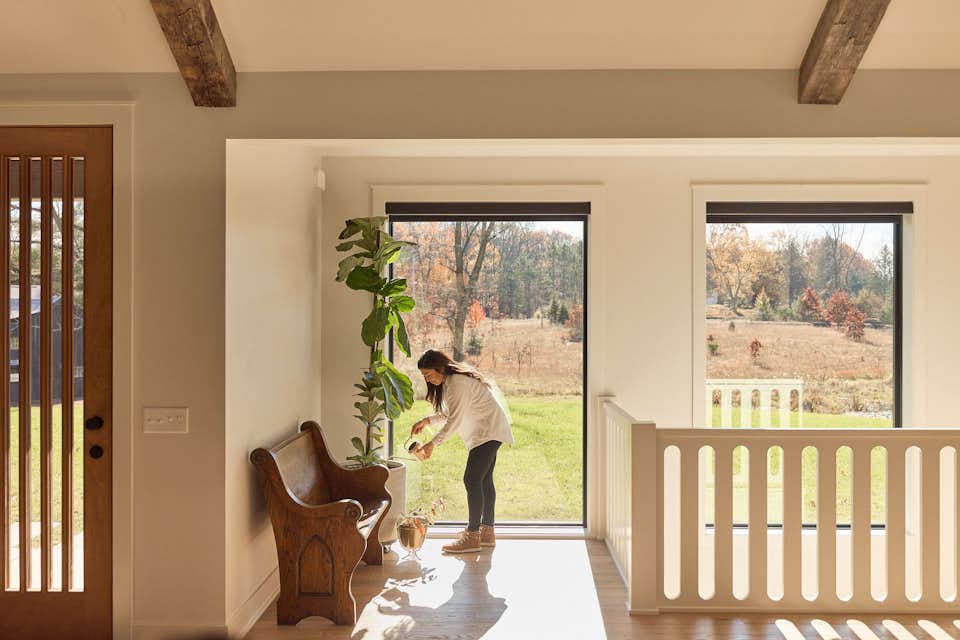 Photo 7 of 13 in This Charming Kalamazoo Farmhouse Has a High-Tech ...