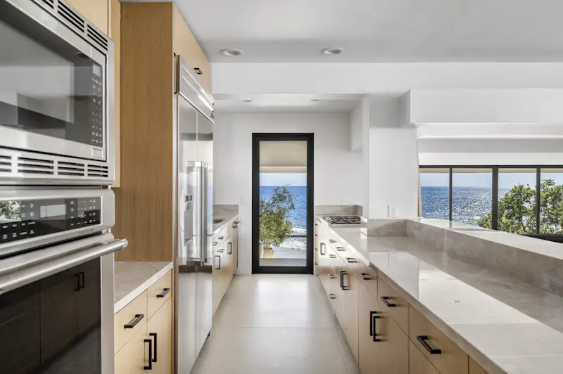 Photo 3 of 11 in Steve McQueen’s Malibu Beach House Lists for a ...