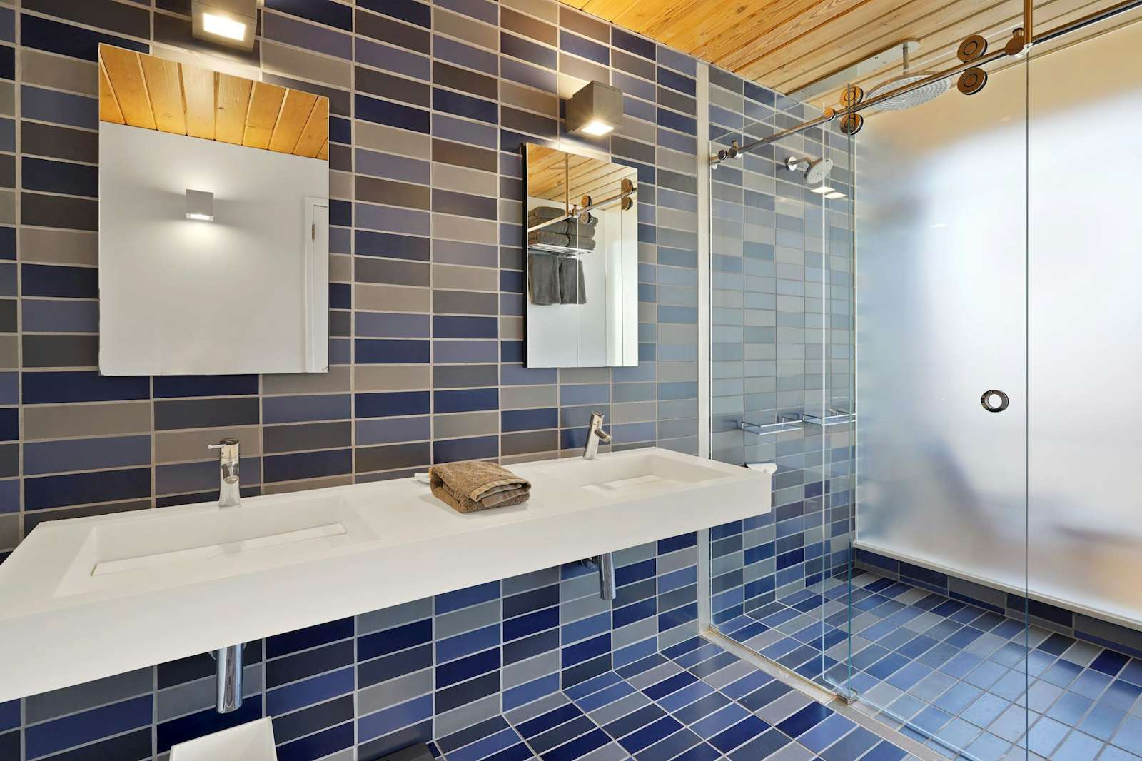 Photo 9 of 10 in This D.C. Midcentury Checks All the Boxes With Its ...