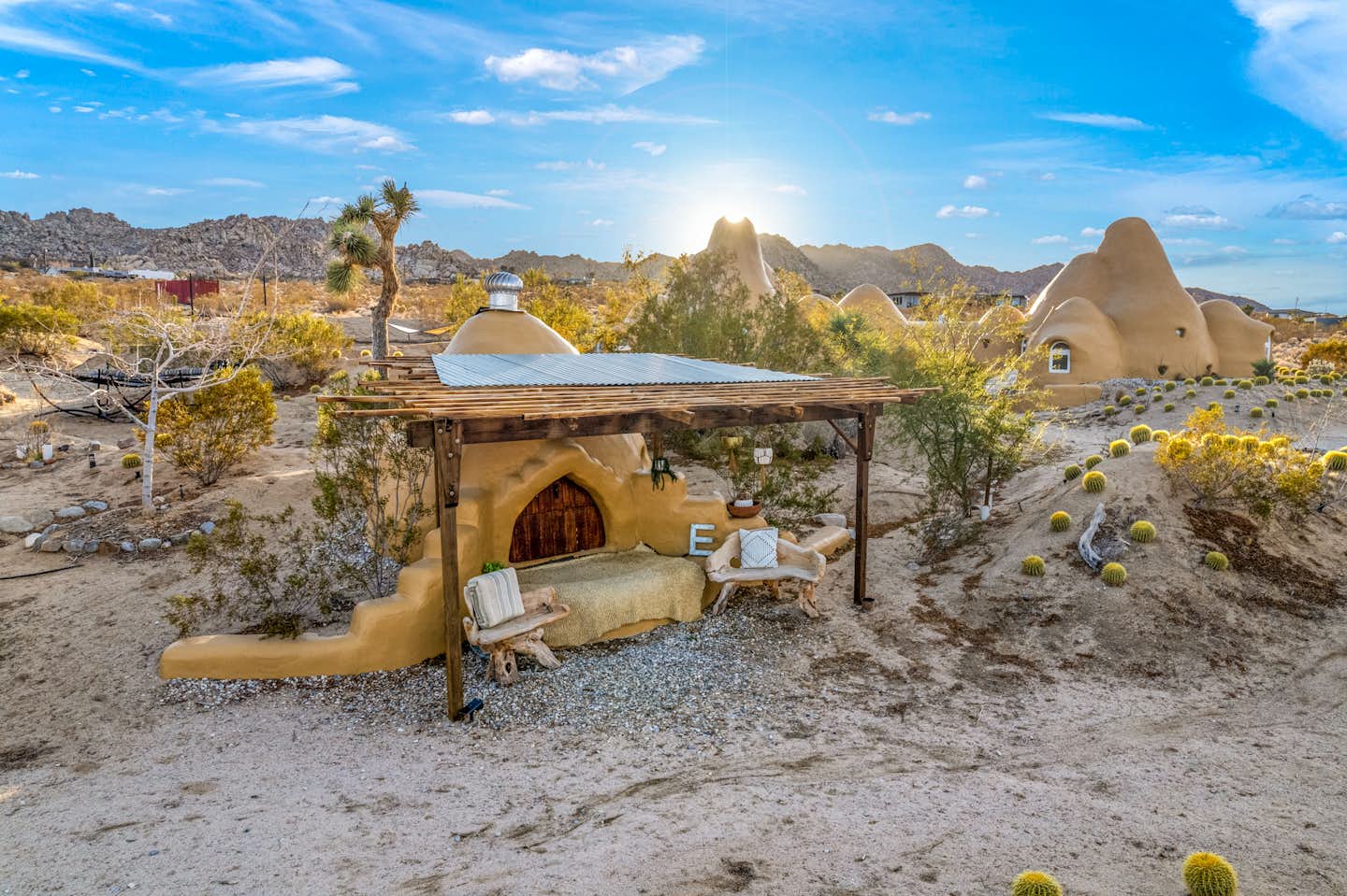 This Trippy Dome Compound Might Just Be the Most Joshua Tree Listing of ...