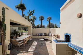 In the Coachella Valley, a Former Equestrian Ranch Seeks $4.4M - Dwell