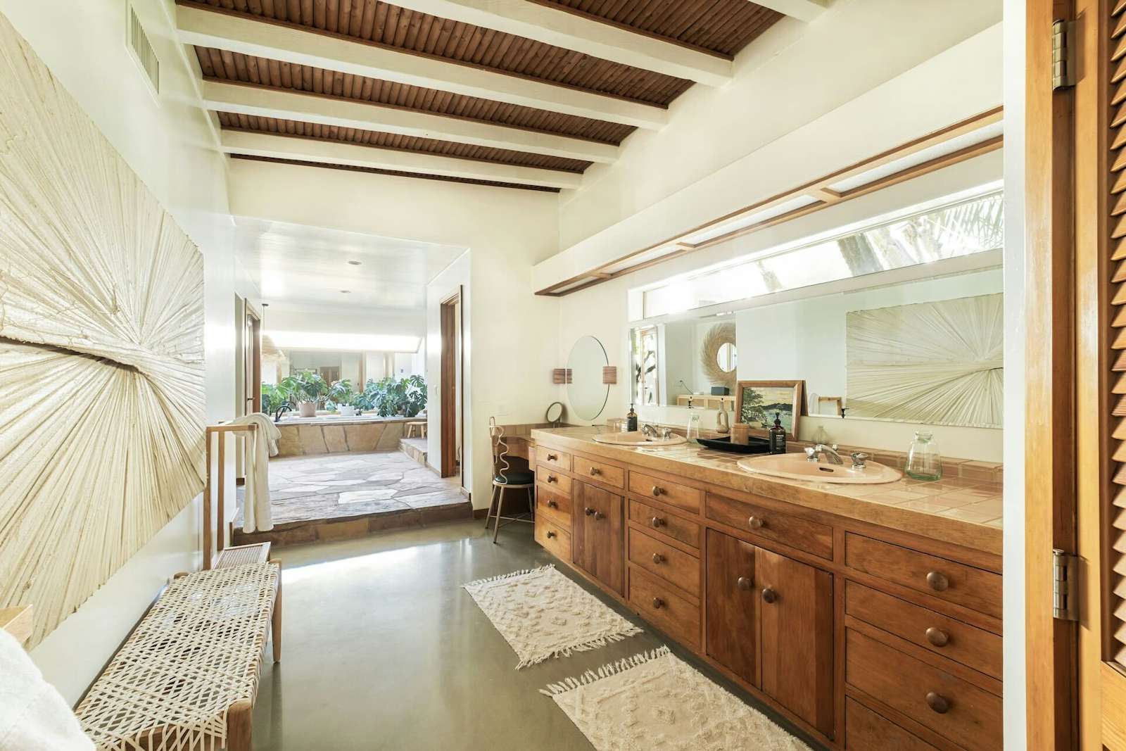 In the Coachella Valley, a Former Equestrian Ranch Seeks $4.4M - Dwell