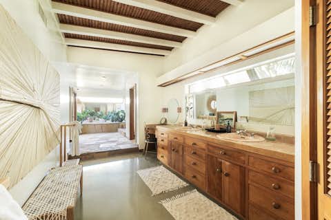 In the Coachella Valley, a Former Equestrian Ranch Seeks $4.4M - Dwell