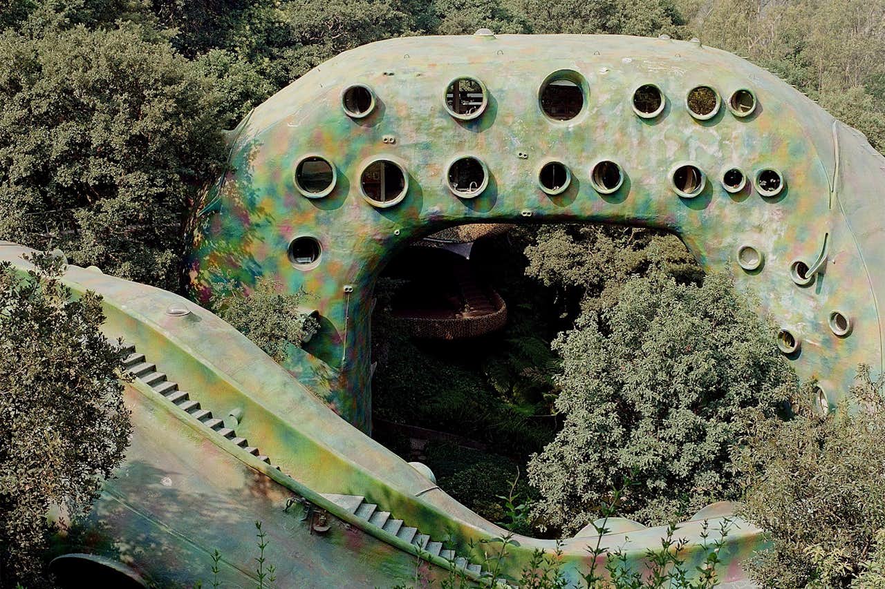 Photo 1 of 8 in One Night in a Kaleidoscopic, Snake-Shaped Apartment ...