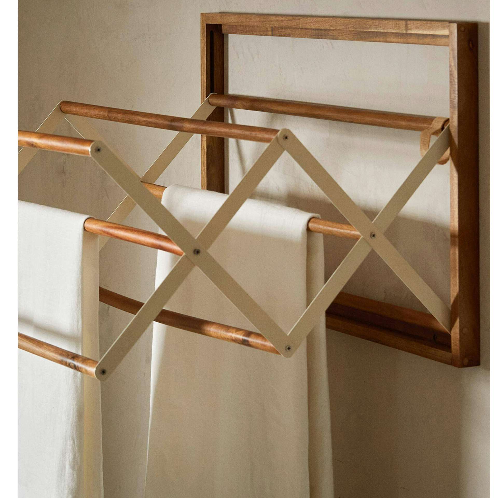 Discover the best Fold-Unfold-Tablecloth.html products on Dwell - Dwell