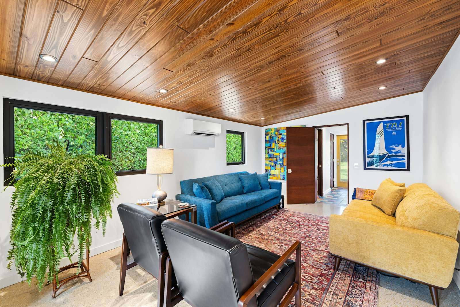 Photo 1 of 8 in This $2.6M Florida Home Blends Midcentury Charm With Breezy Beach Vibes - Dwell