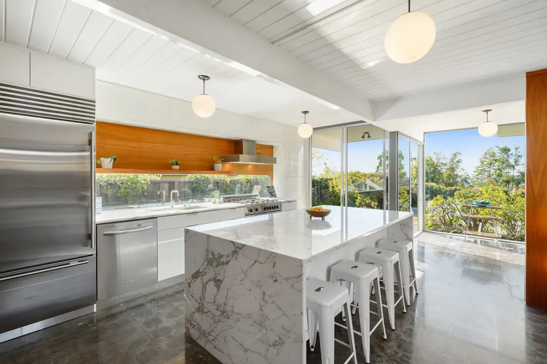 Photo 5 of 10 in If You Like Eichlers, You’ll Love This East Bay ...