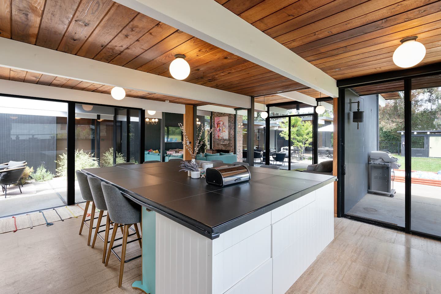 Photo 6 of 9 in This Massive East Bay Eichler Just Relisted With a ...