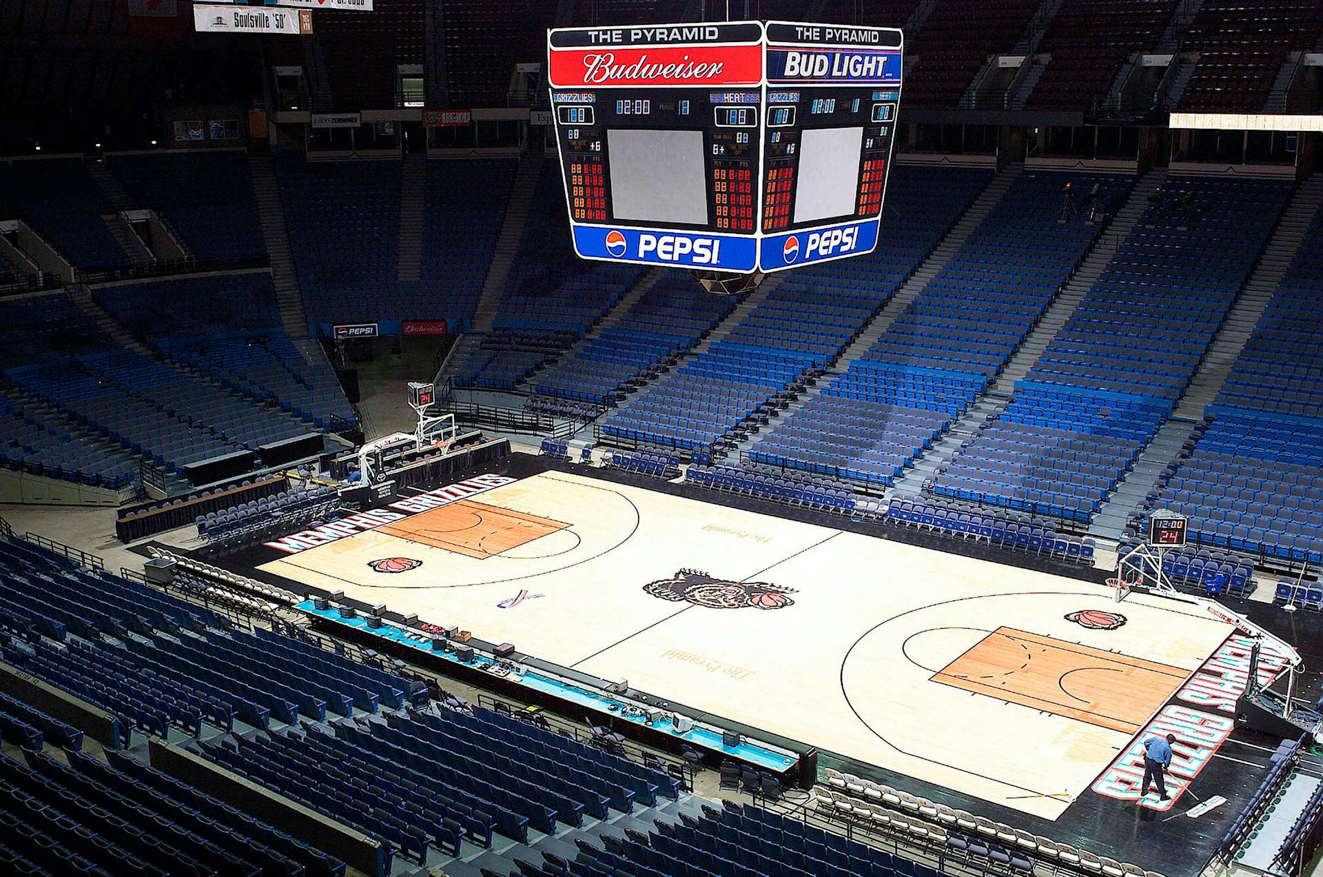 Photo 4 of 9 in The Best Hotel in America Is Inside the Memphis Pyramid ...