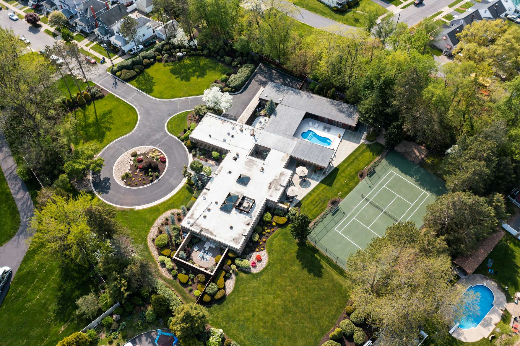 The Home of Famed Furniture Designer Adrian Pearsall Lists for $3.2M ...