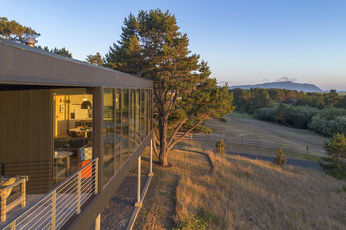 Schoolhouse Electric Founder Brian Faherty Lists His Oregon Beach House ...