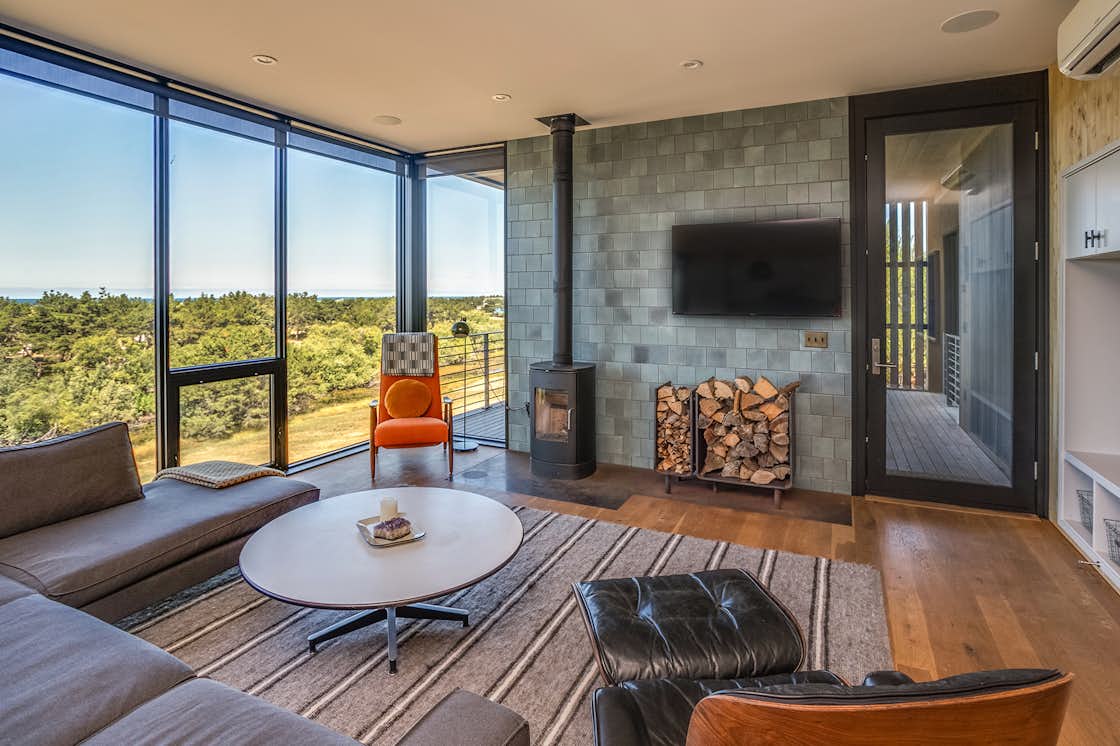 Schoolhouse Electric Founder Brian Faherty Lists His Oregon Beach House ...